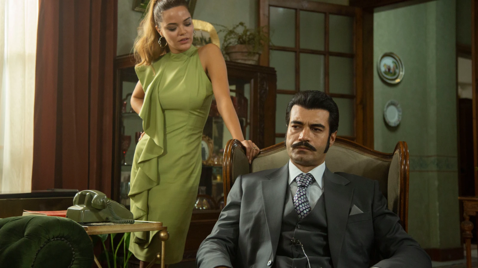 Reparto de Tierra Amarga, la telenovela turca de moda Reparto de Tierra Amarga, la telenovela turca de moda