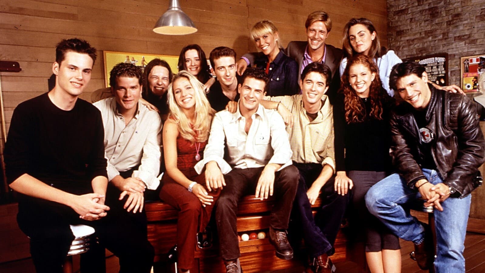 ‘Al salir de clase’ reparto: ¿Qué ha sido de sus protagonistas?